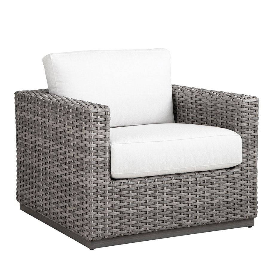 Lane Venture Outdoor Furniture Hyannis Lounge Chair 535-01 | Hickory Furniture Mart | Hickory, NC
