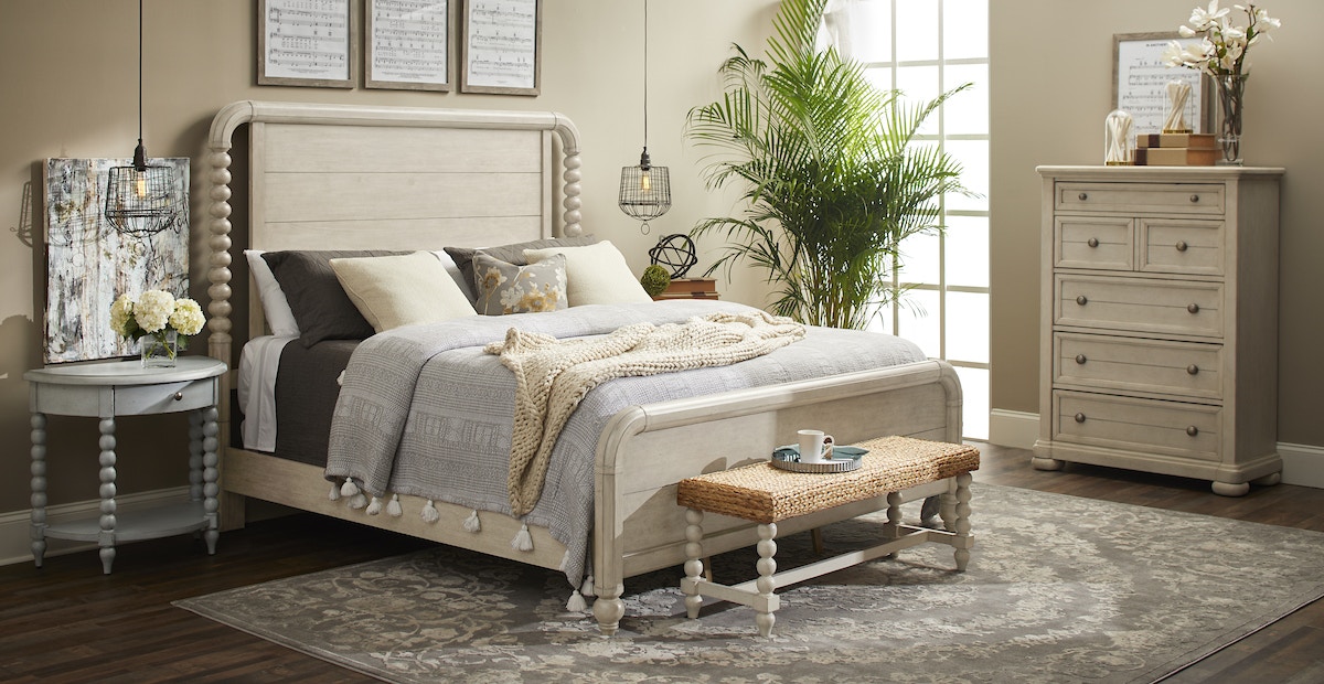 Trisha Yearwood Bedroom Nashville Queen Bed Complete Panel Post 749-150 ...