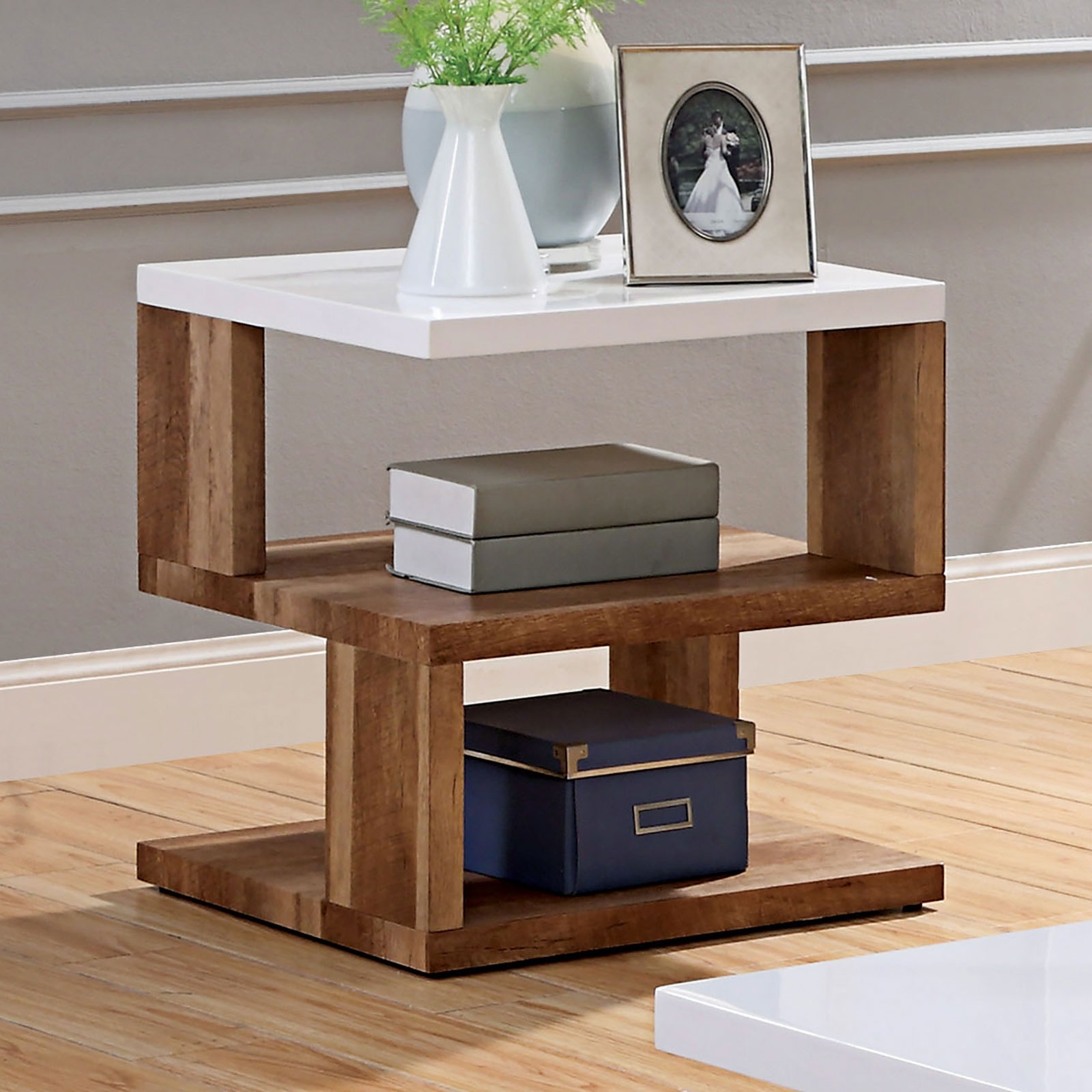 Leons end tables store
