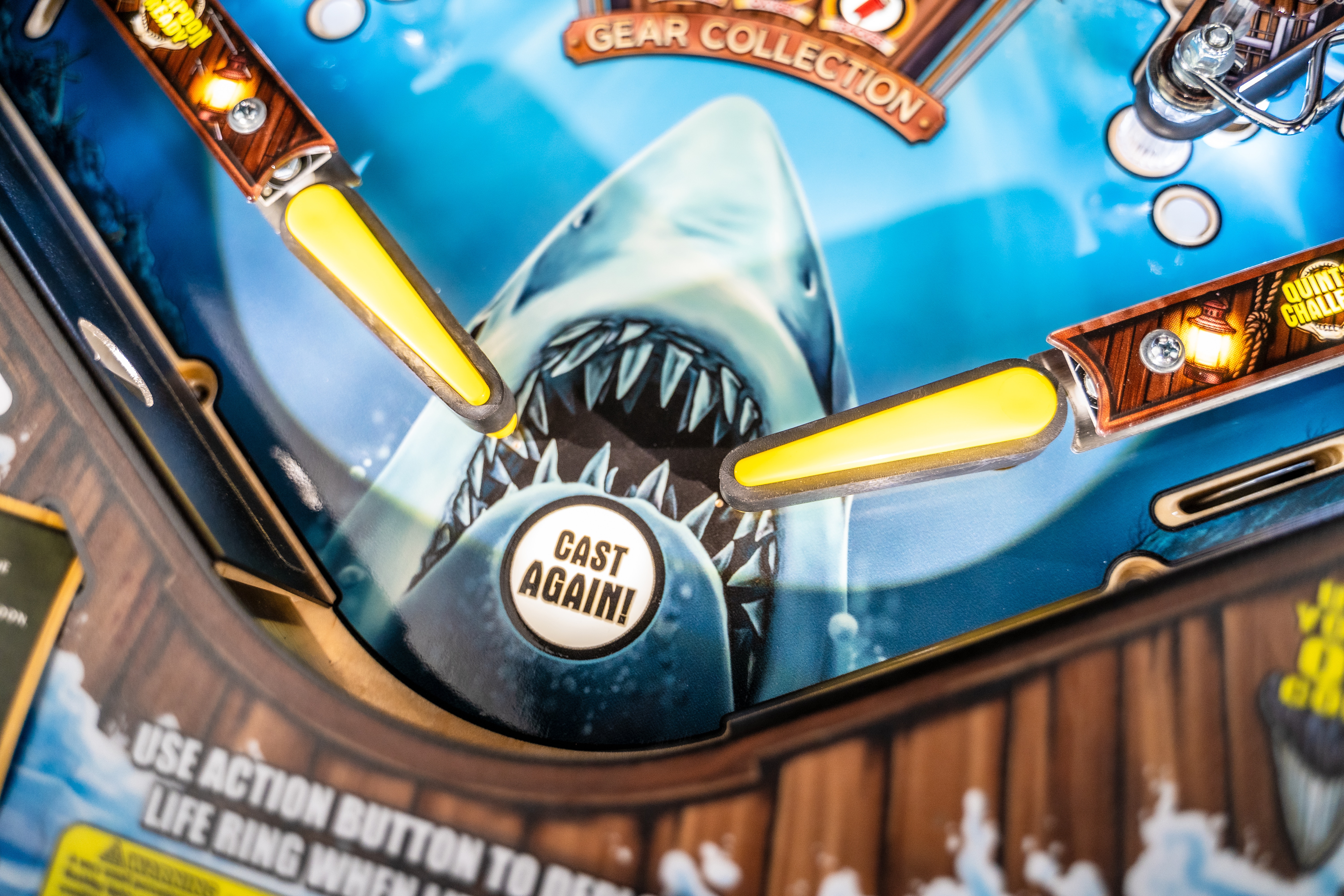 Stern Bar and Game Room Pinball Jaws Premium - Aminis