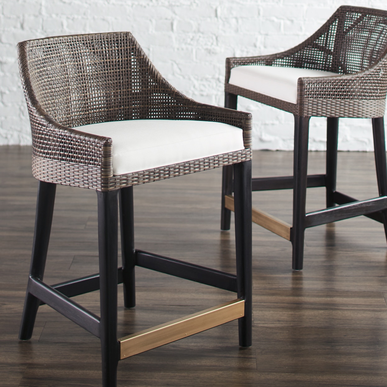 Vincent 24 Counter Barstool, Mocha | PALECEK