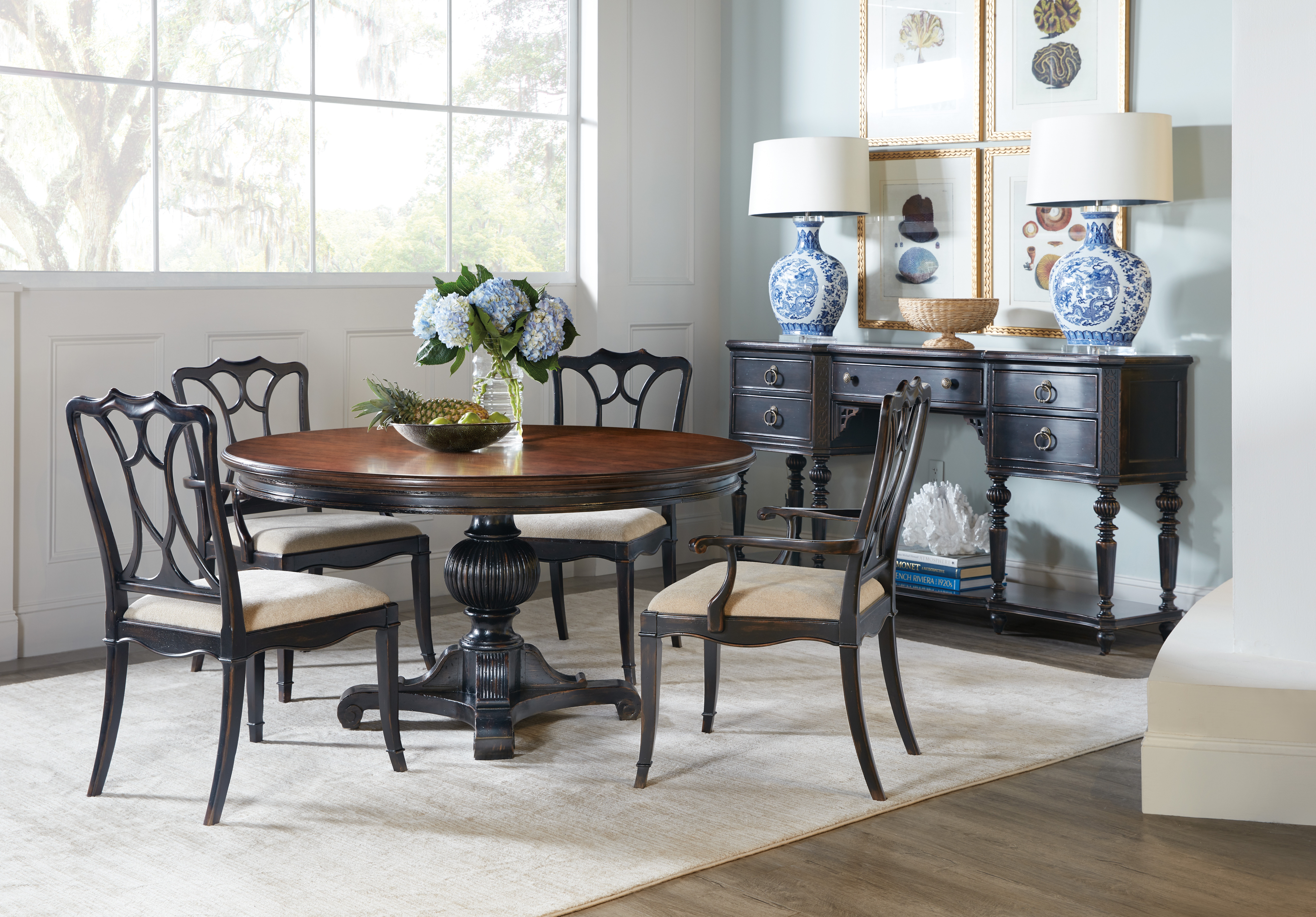 Hooker Furniture Casual Dining Charleston Round Pedestal Dining Table w 1 20in leaf 6750 75203 00