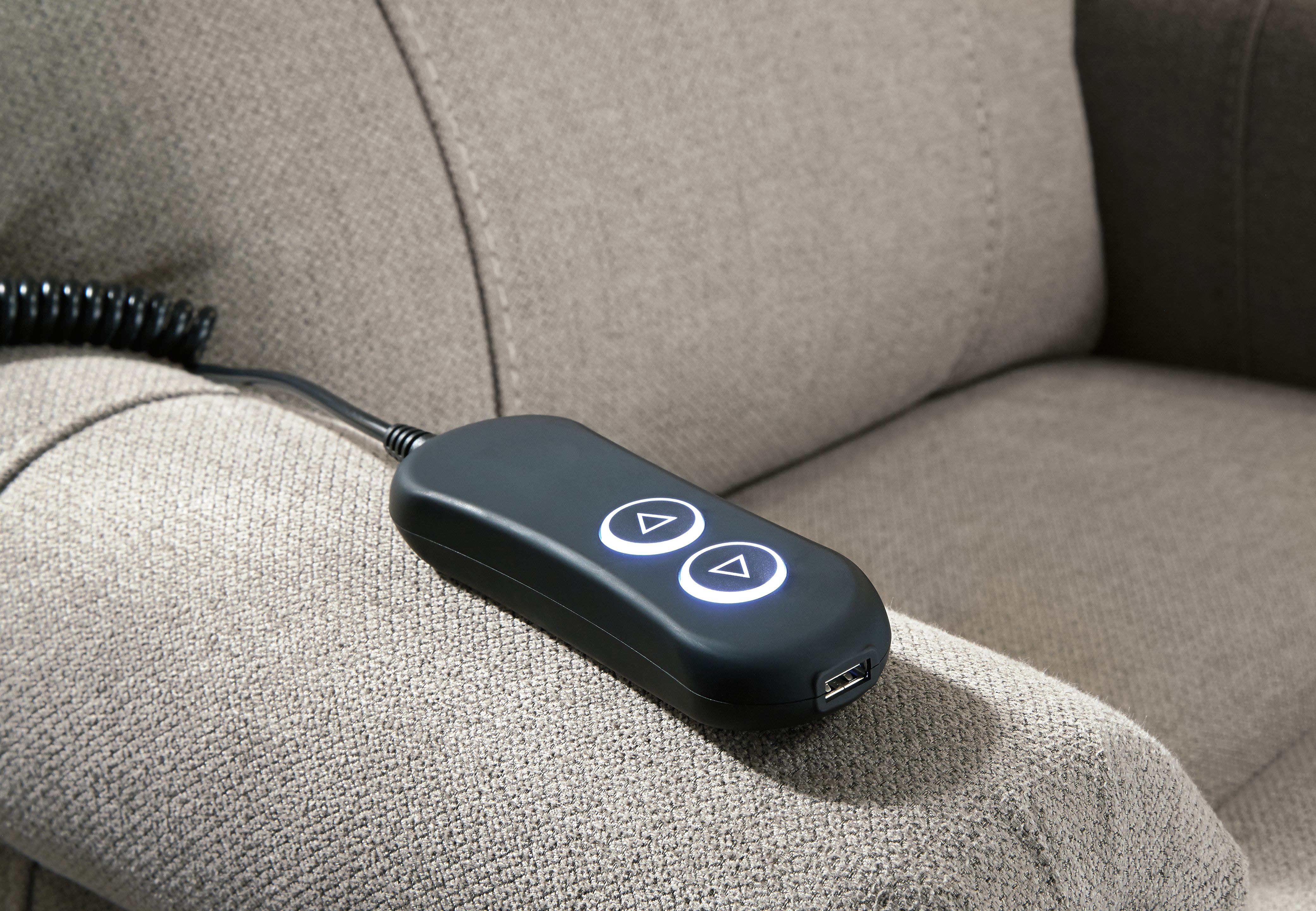 Signature Design by Ashley Living Room Markridge Power Lift Recliner ...