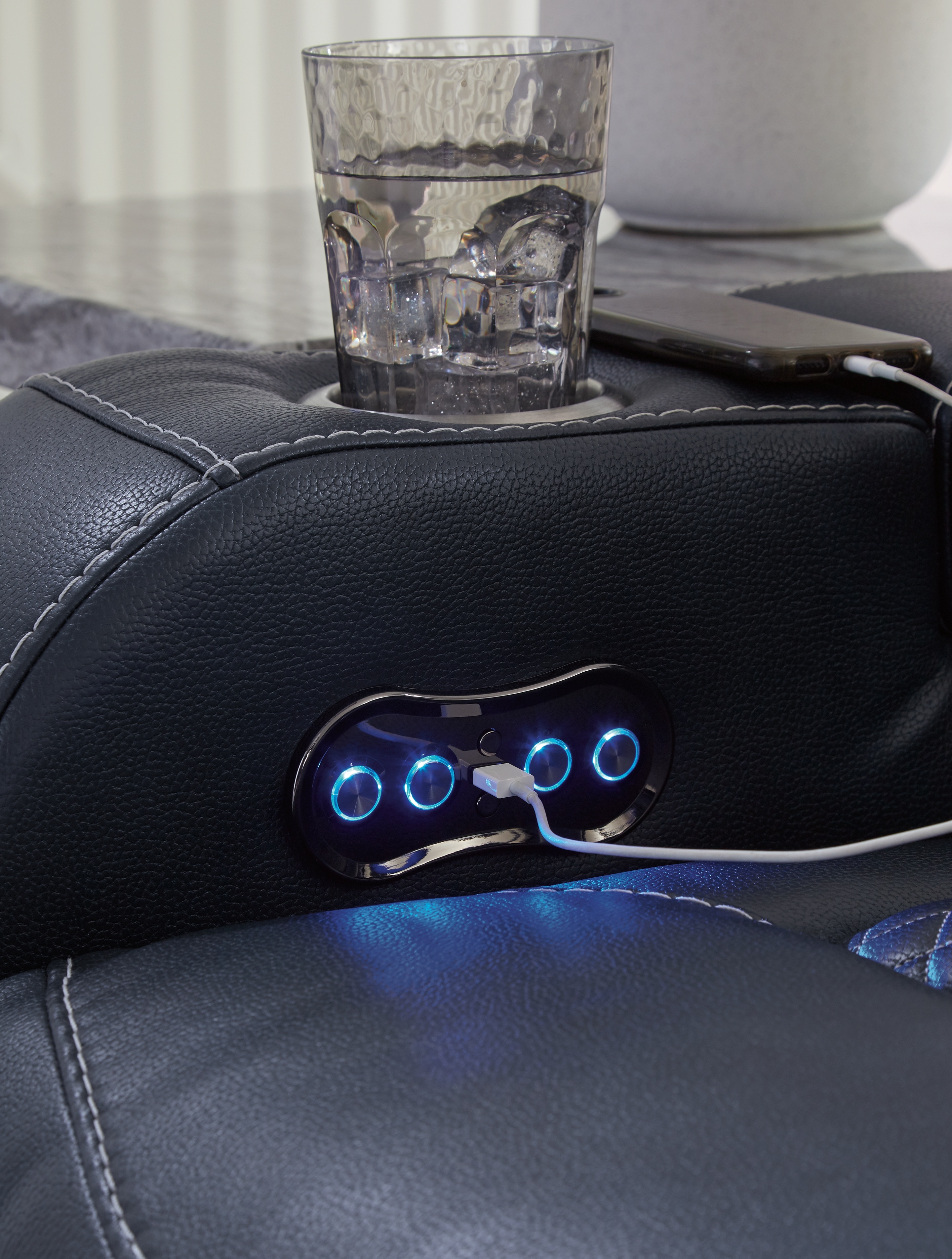 Signature Design by Ashley Living Room Fyne-Dyme Power Recliner 3660313 ...