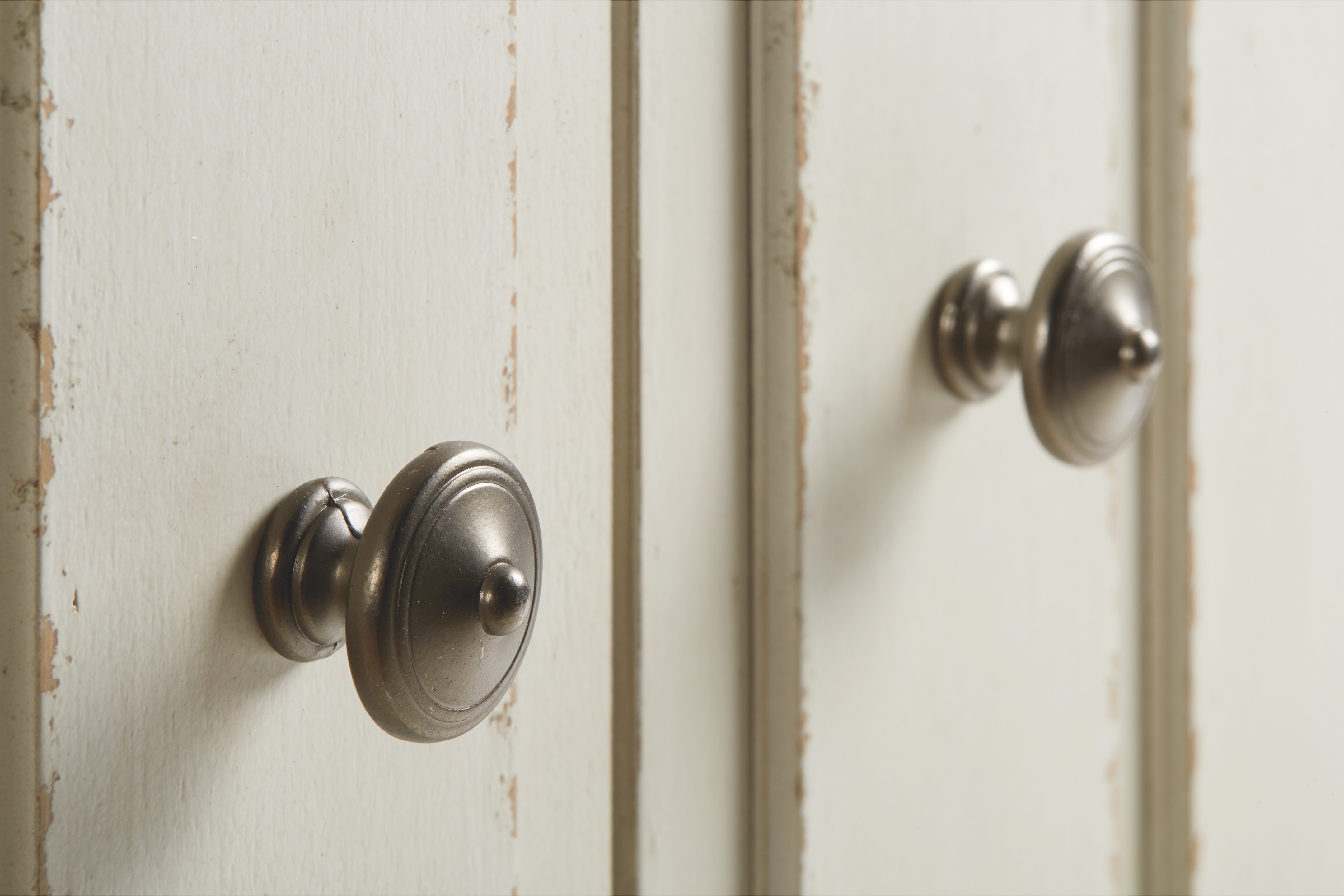 Ashley Roranville Roranville Accent Cabinet A4000268 - Portland, OR ...