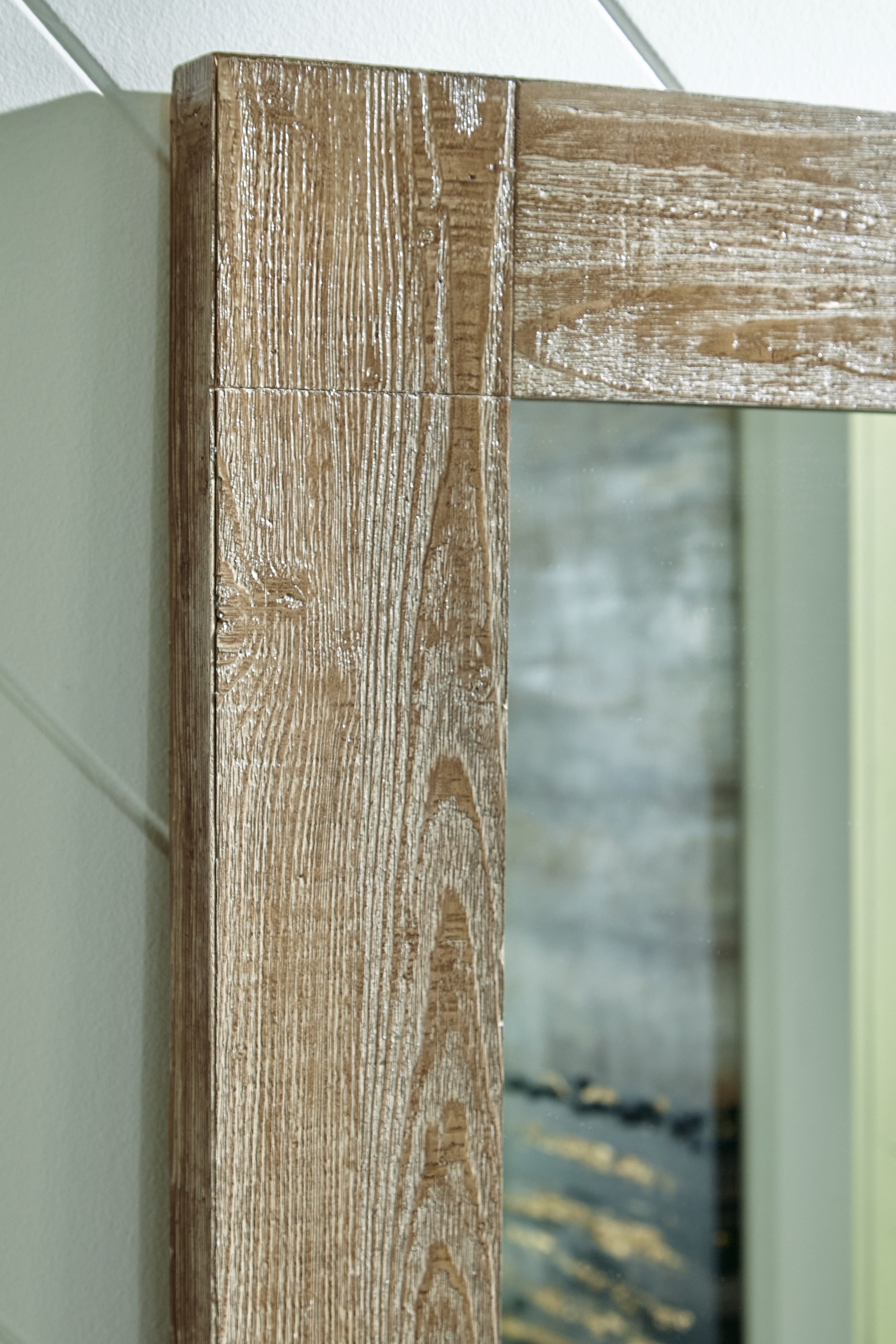 Ashley Waltleigh Waltleigh Floor Mirror A8010278 - Portland, OR | Key ...