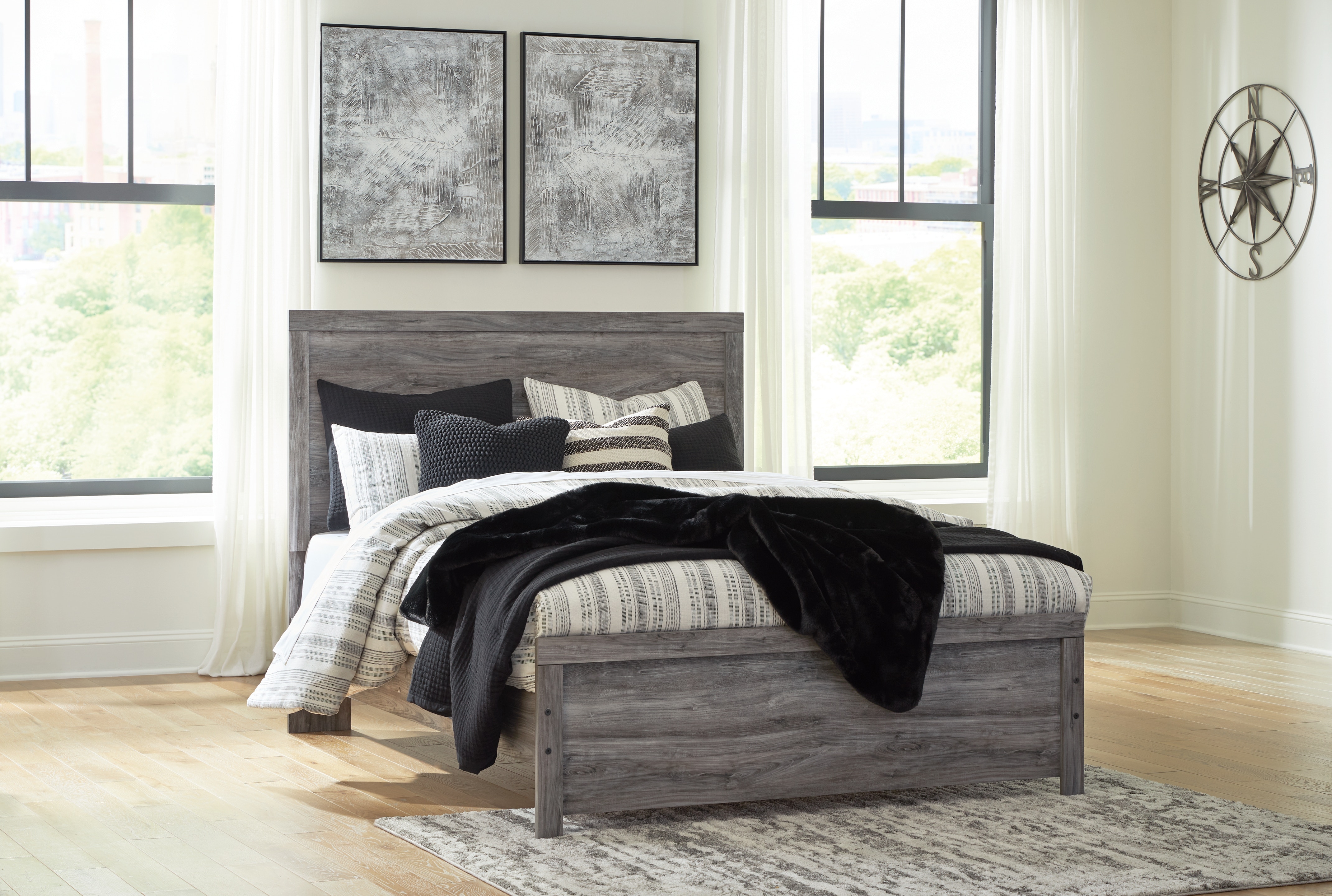 Signature Design by Ashley Bedroom Bronyan Queen Panel Bed B1290B2 ...