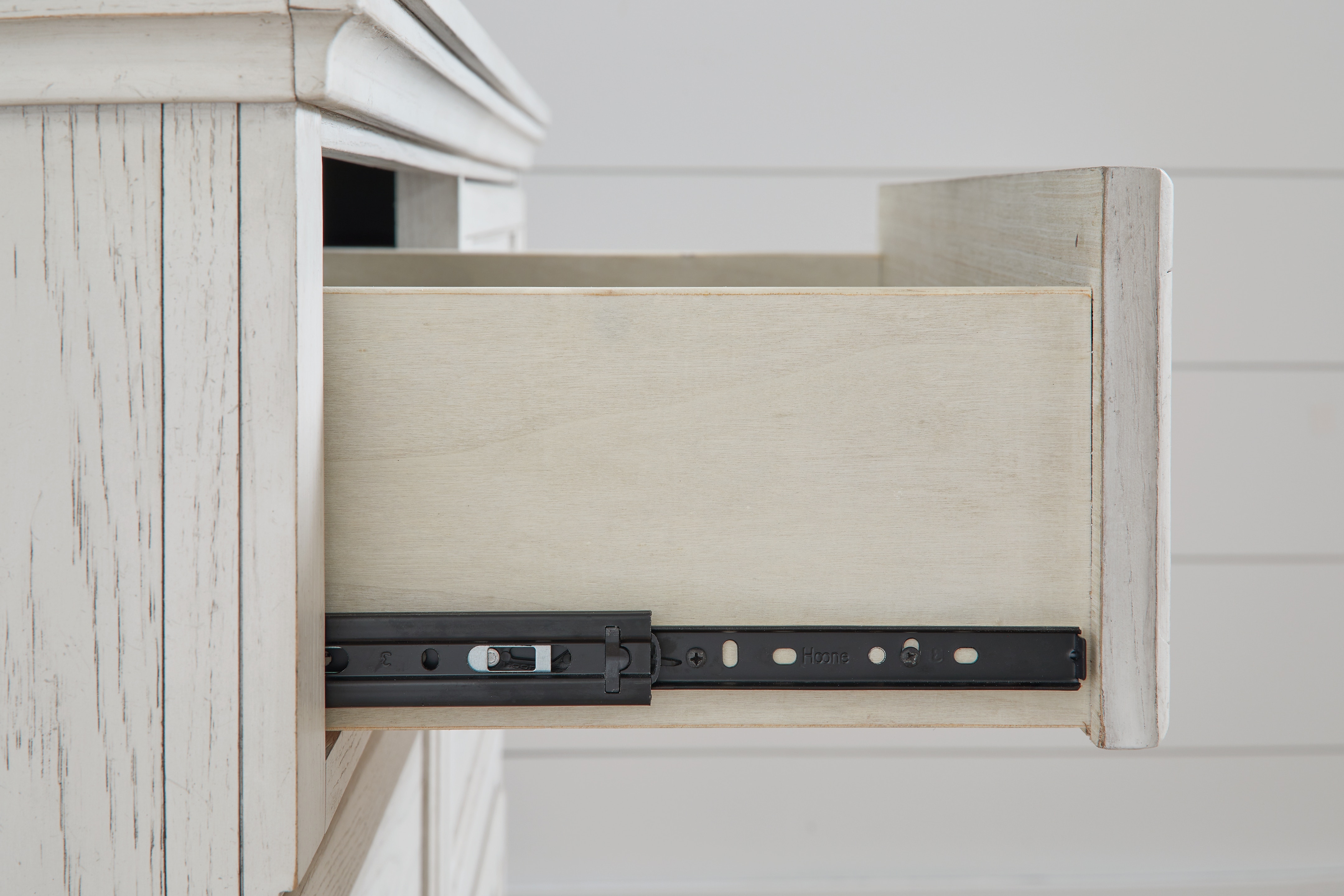 Signature Design by Ashley Bedroom Robbinsdale Dresser B742-21 ...