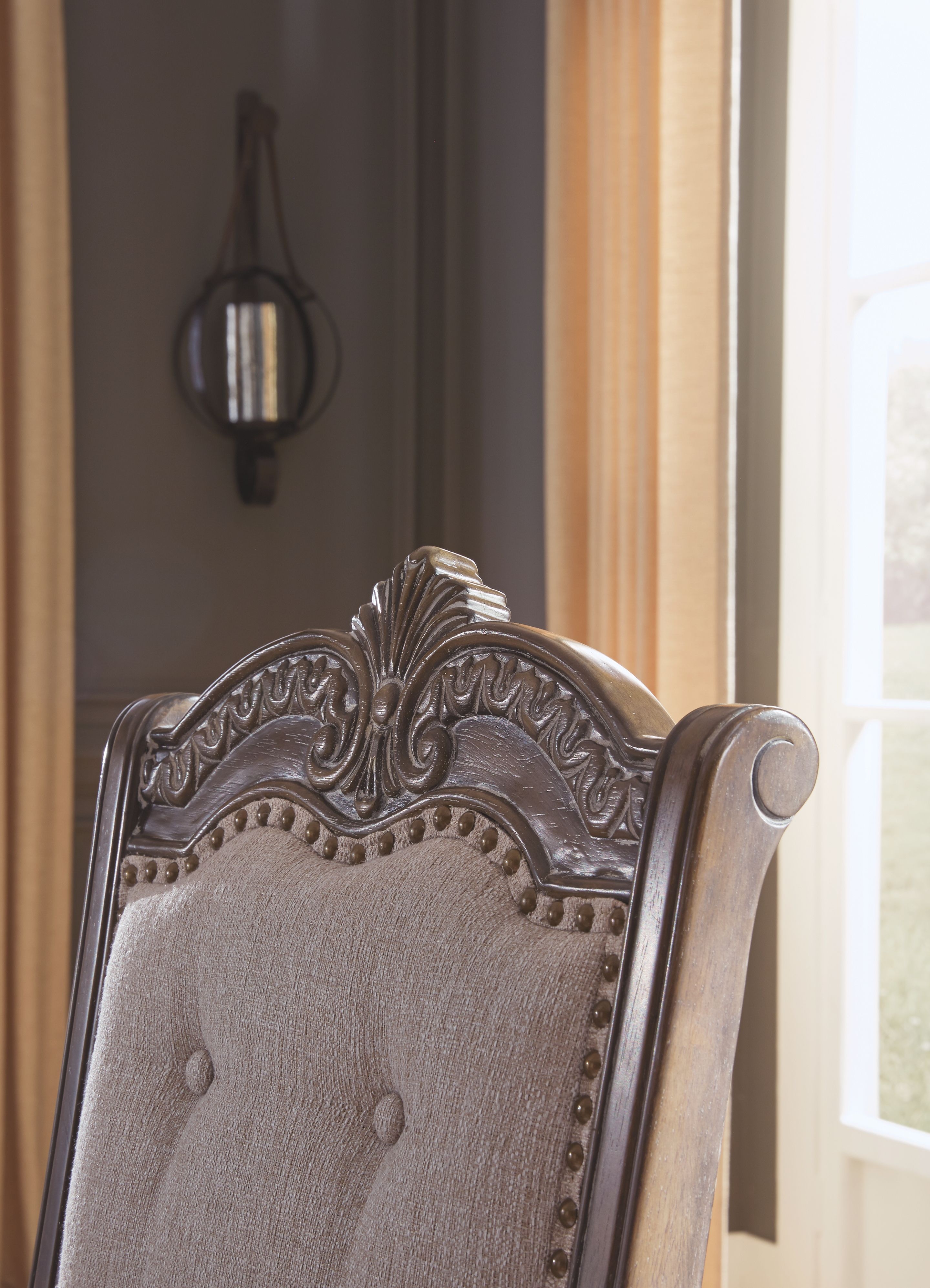 Signature Design by Ashley Casual Dining Charmond Dining Table and 8 Chairs D803D9 Kendall