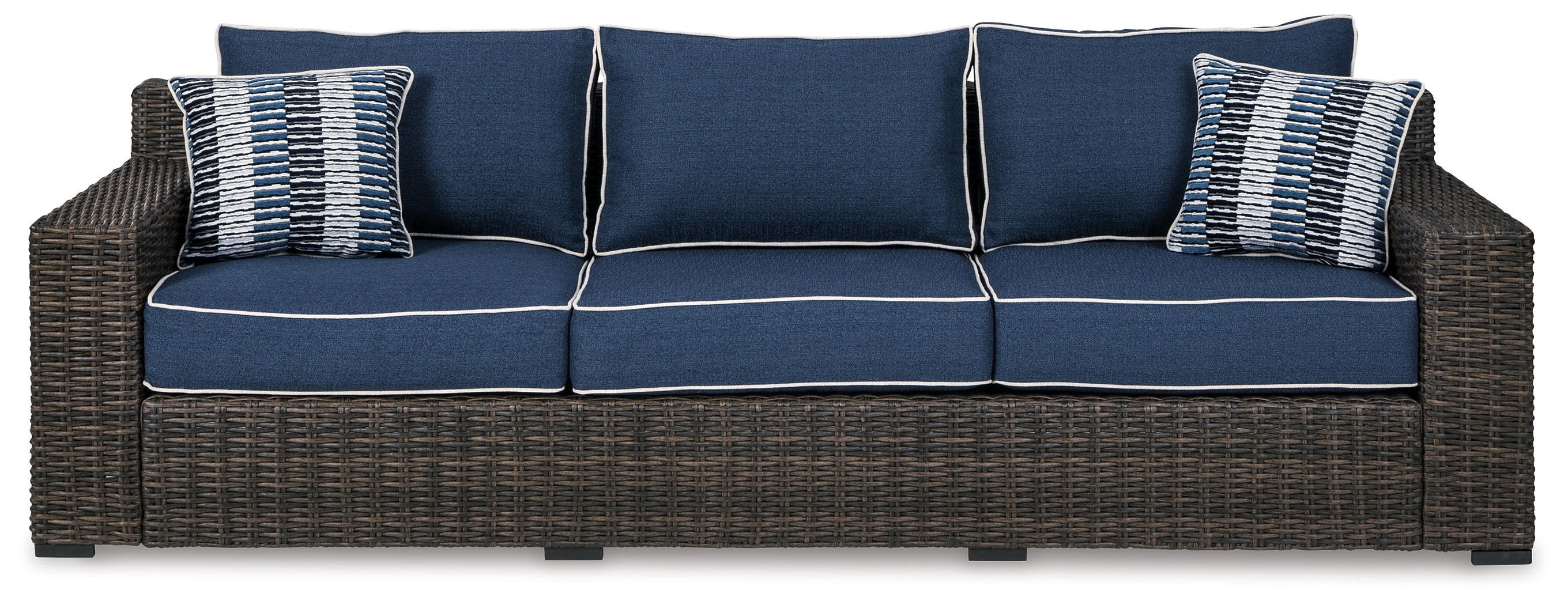 Signature Design by Ashley Outdoor Furniture Grasson Lane Sofa with Cushion P783 838 Gardner