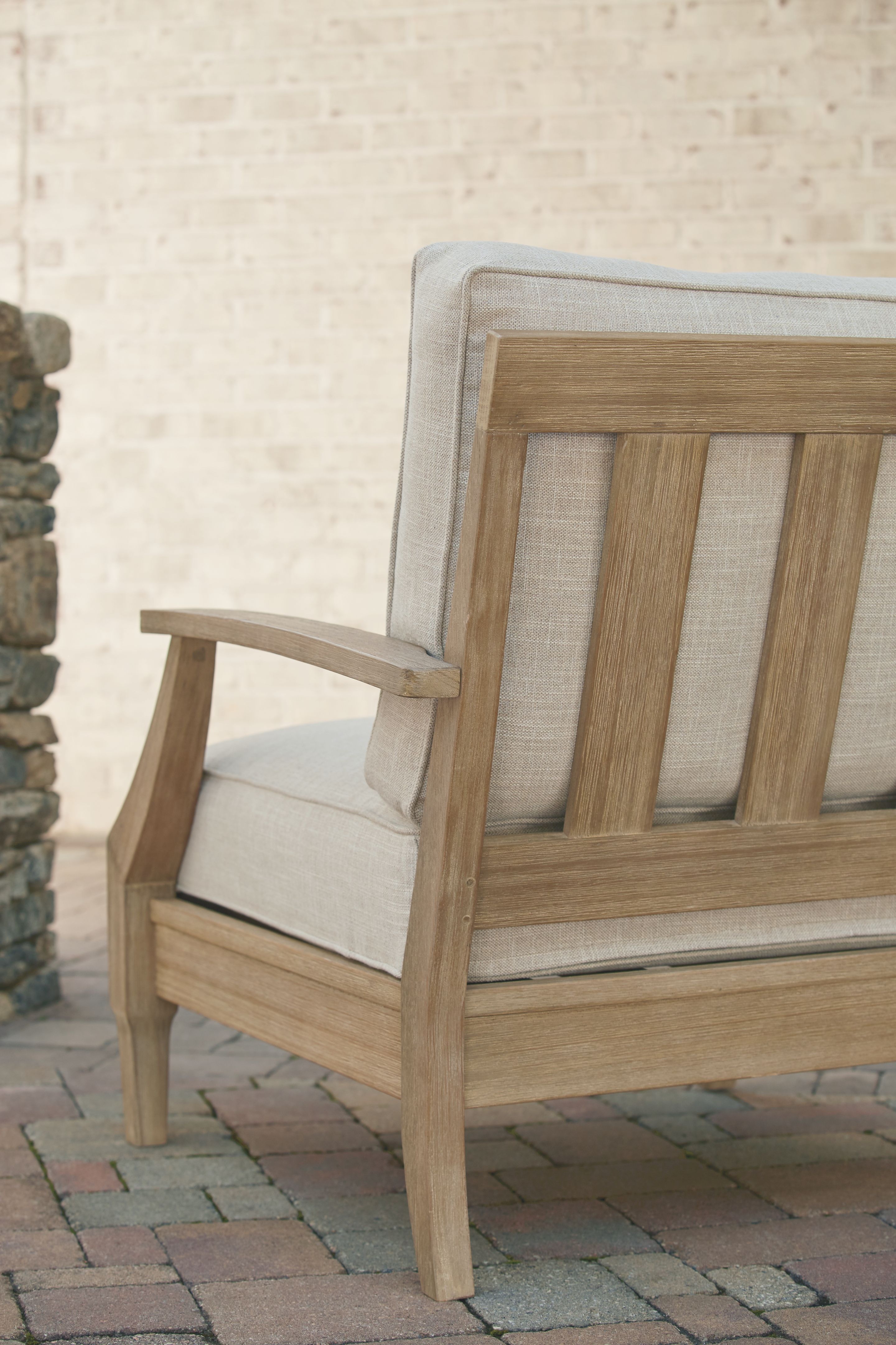 Signature Design by Ashley Outdoor/Patio Clare View Lounge Chair with ...