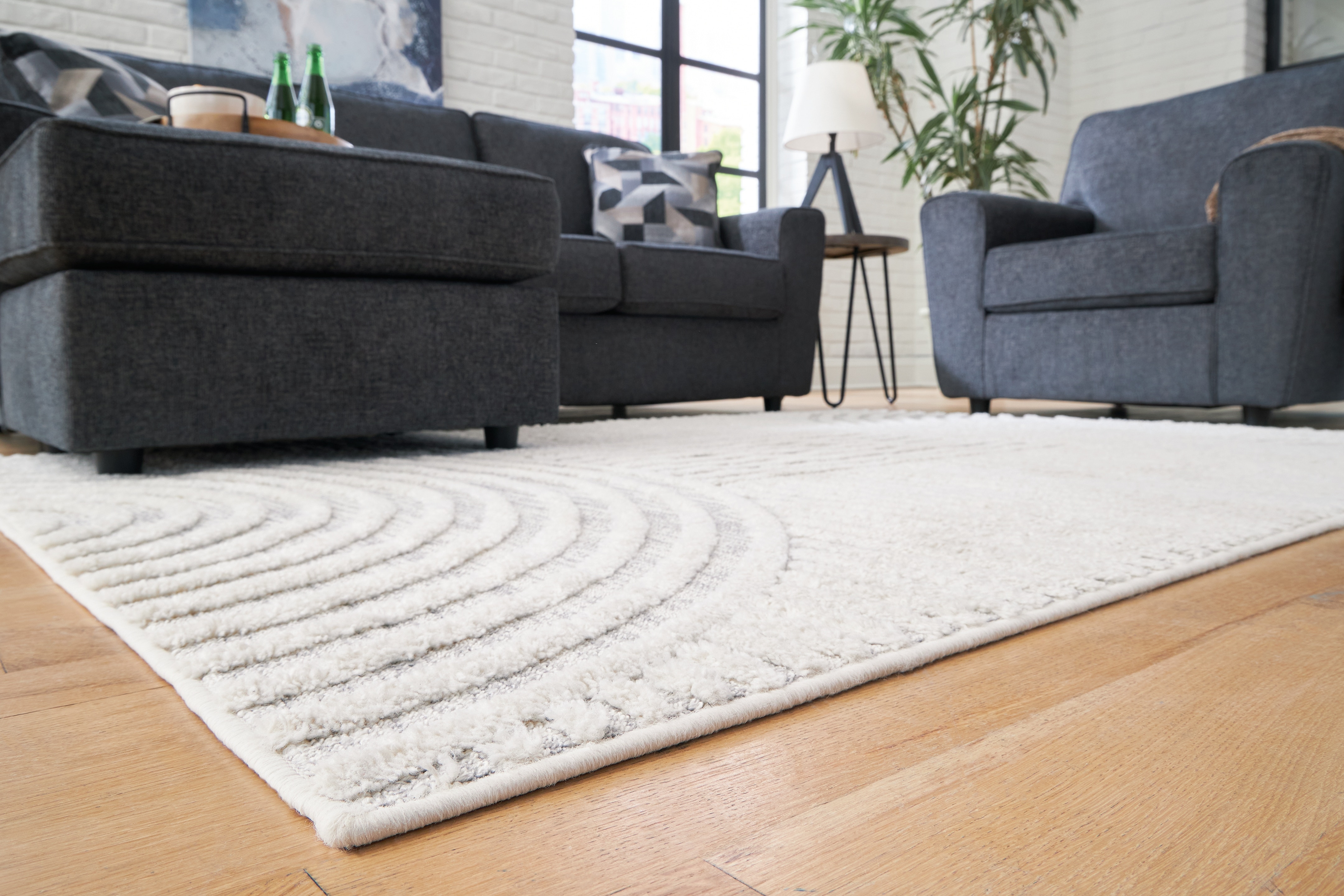 Signature Design by Ashley Area Rugs Lambworth 5 3 x 7 Rug R405342 Smith Village Home