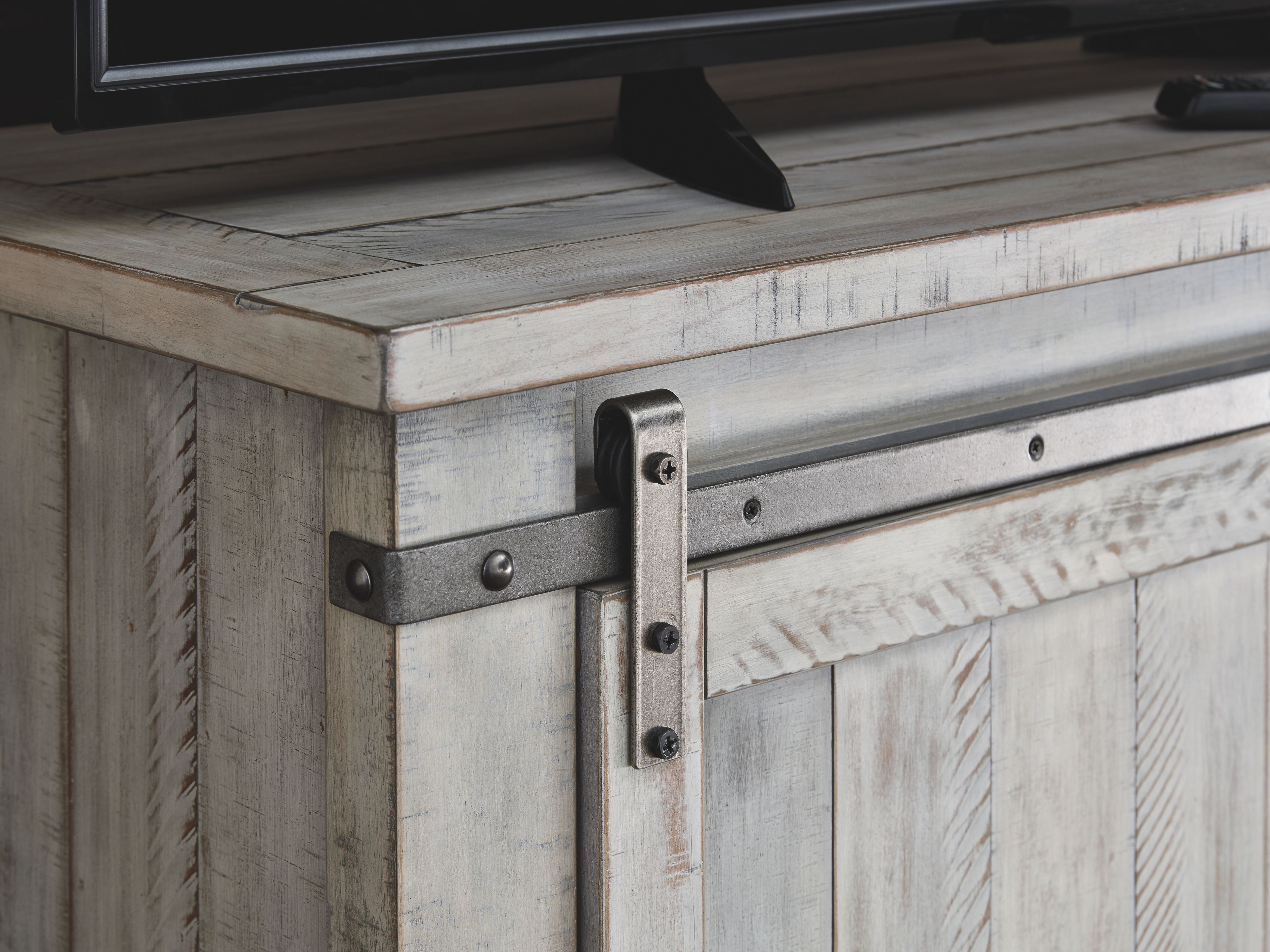 Carynhurst 70 tv stand store