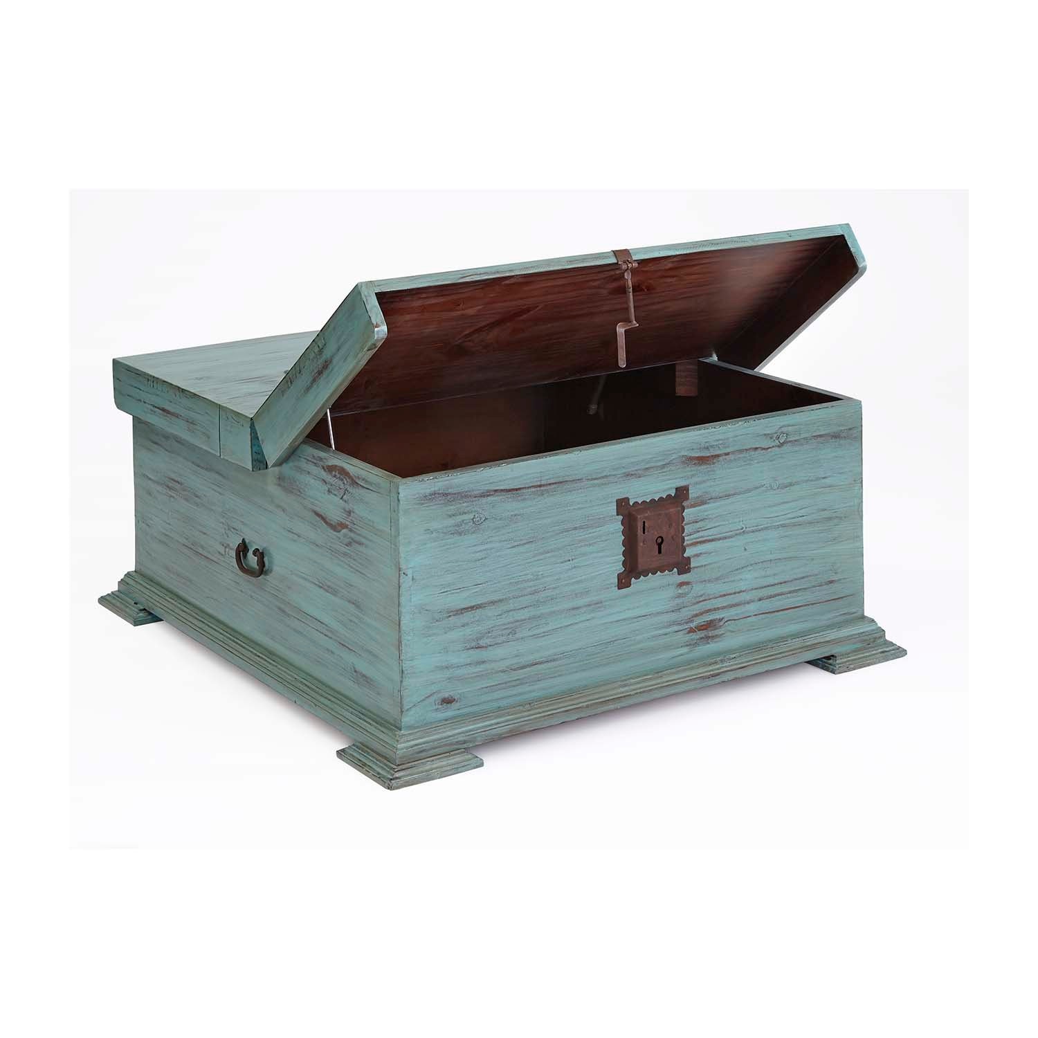 Cocktail trunk store