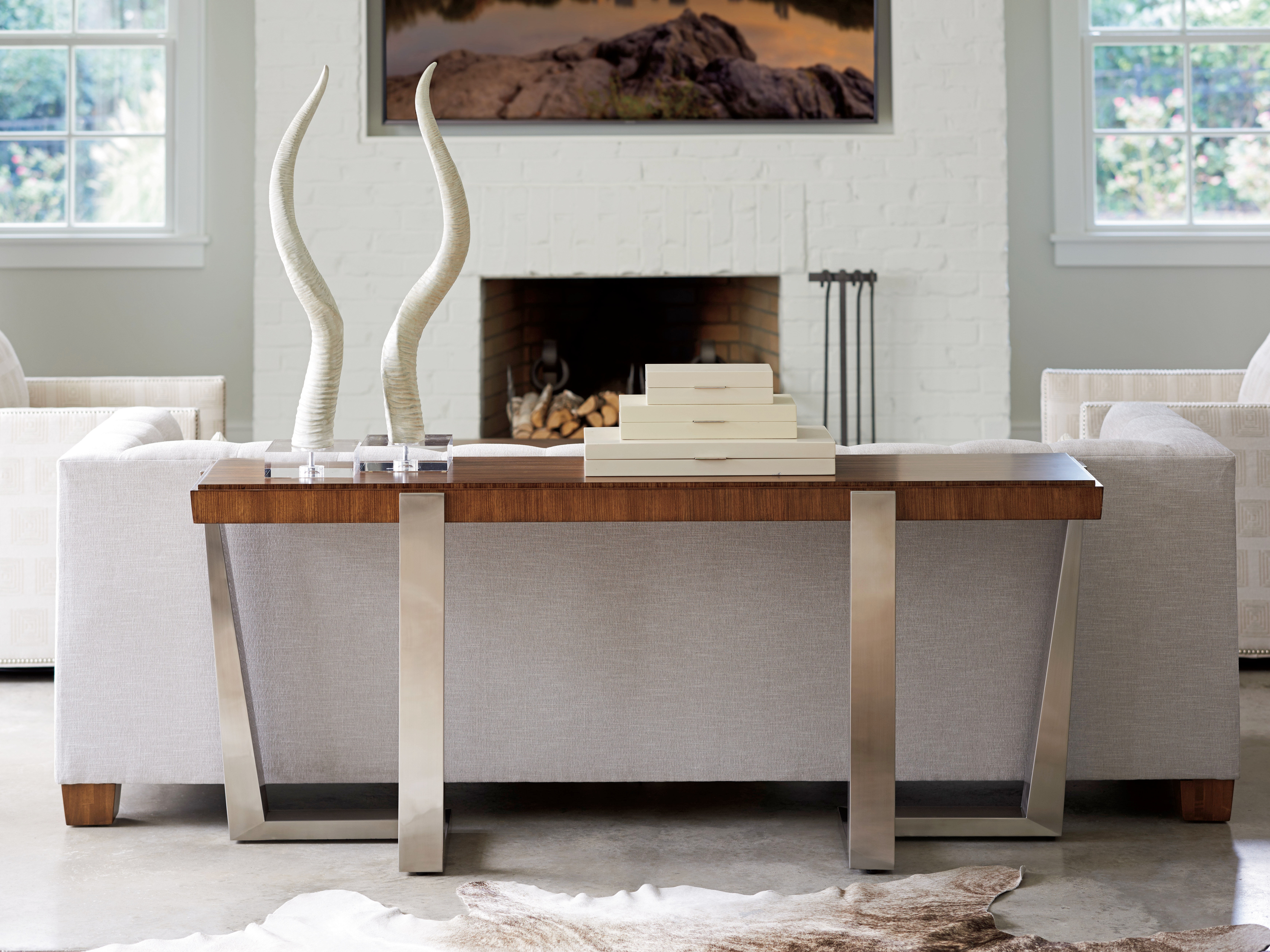 Lexington Living Room Langston Console 734-967C - Kalin Home ...