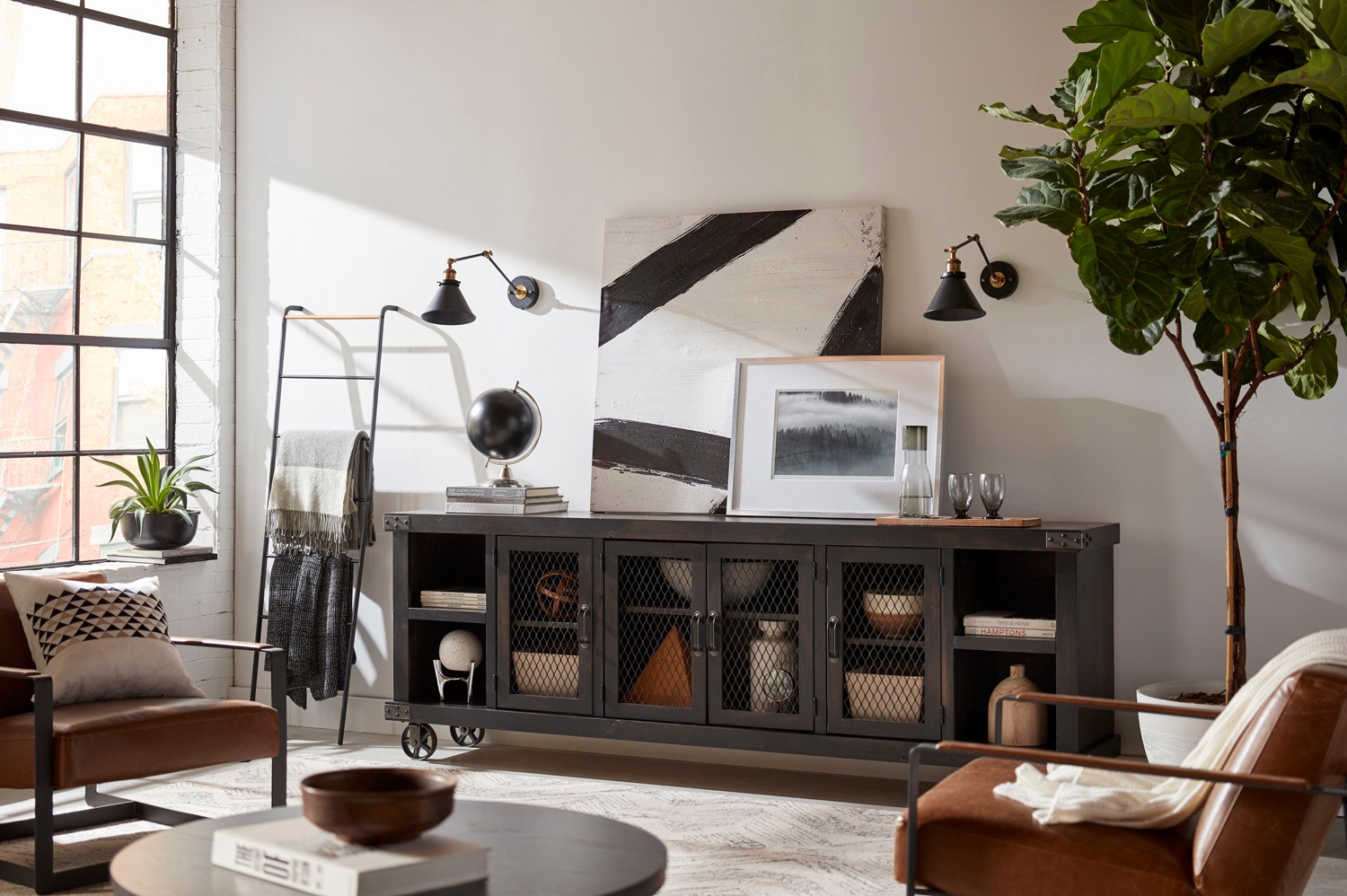 96 Inch Console with 4 Doors HWDN1270FRT