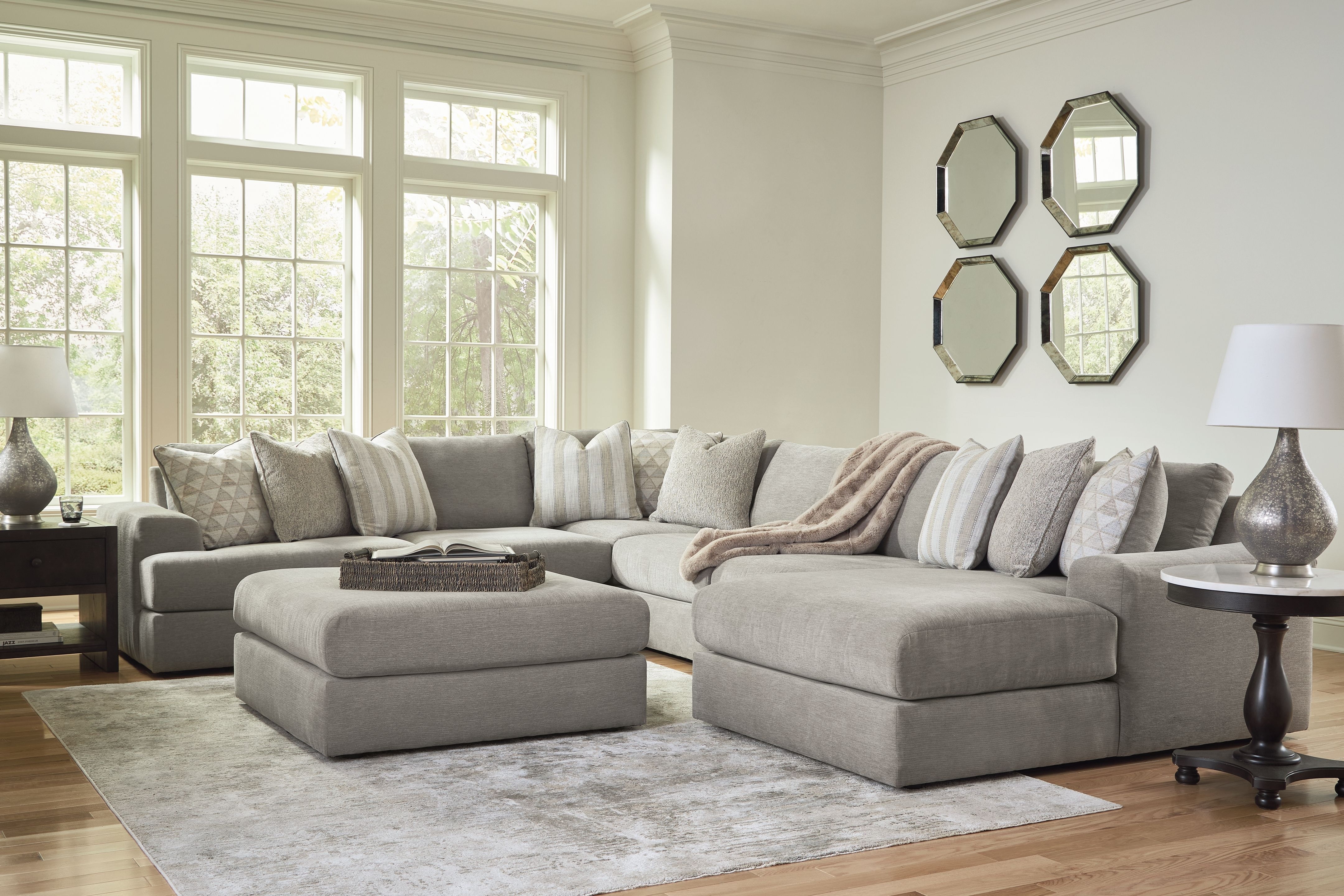 Ashley Avaliyah Sectional and Ottoman 58103-64-46-3-77-17-08 - Portland ...