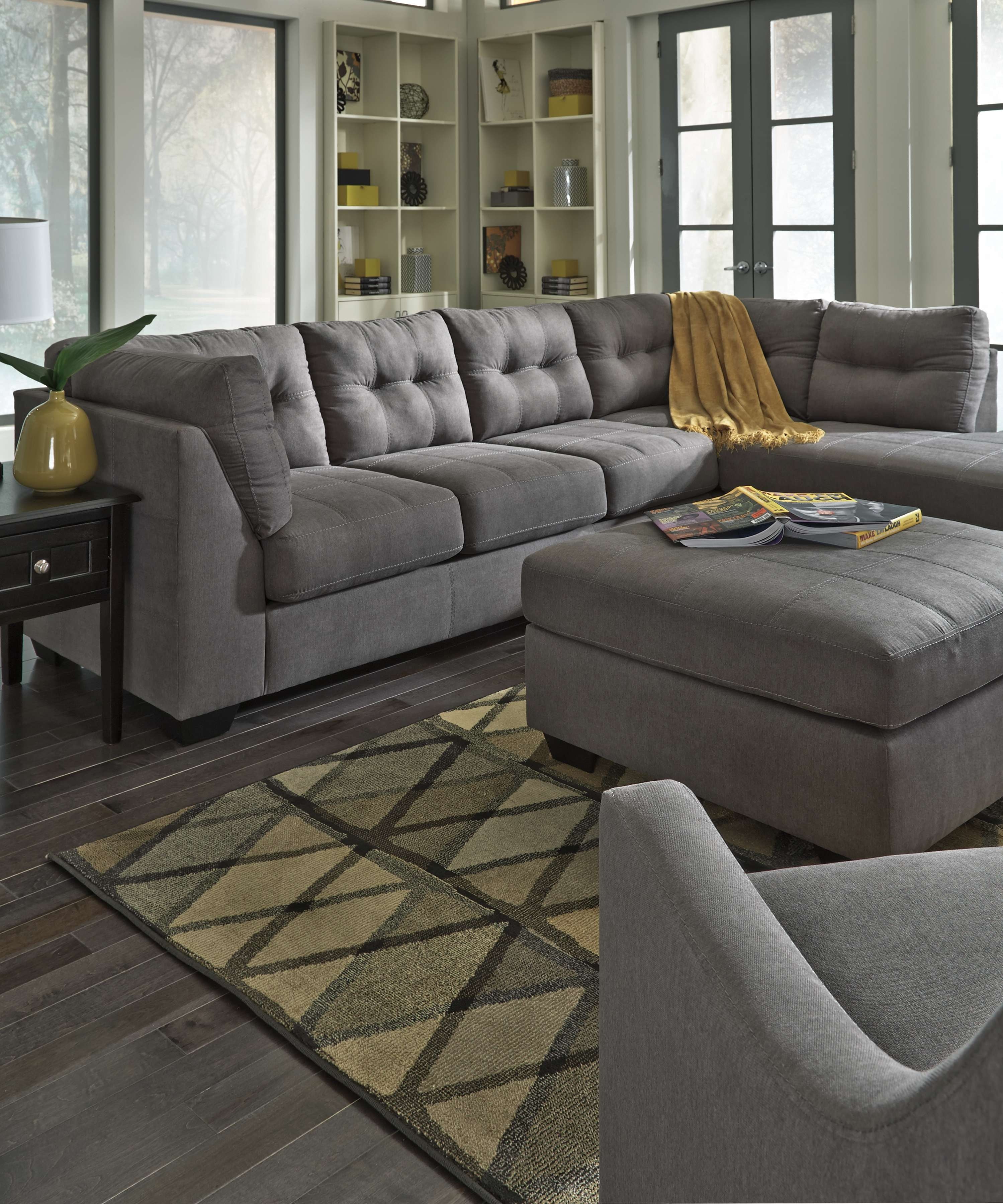Ashley Maier Sectional 45220-66-17-08 - Portland, OR | Key Home Furnishings