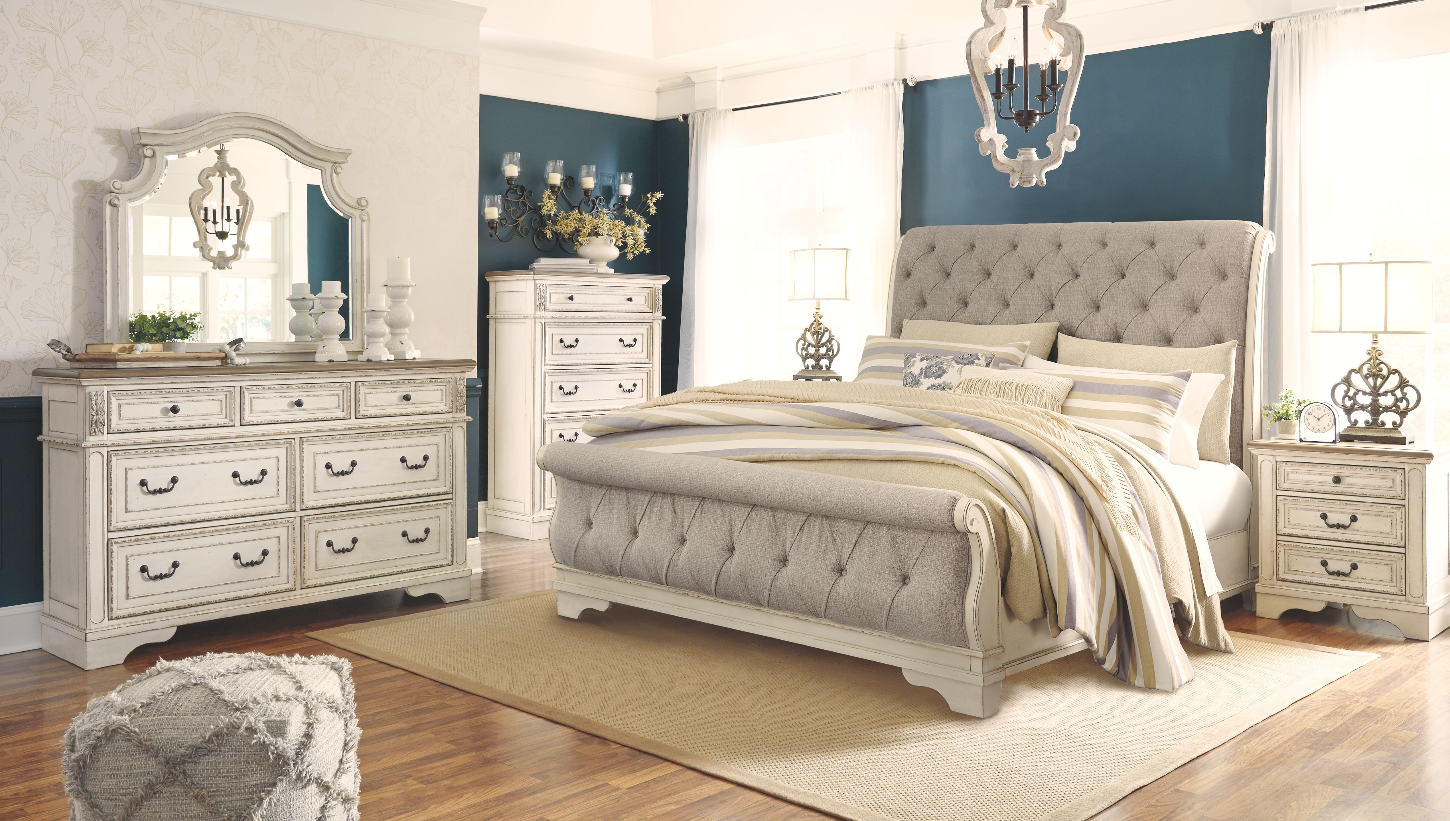 8 Piece Queen Upholstered Sleigh Bed Set