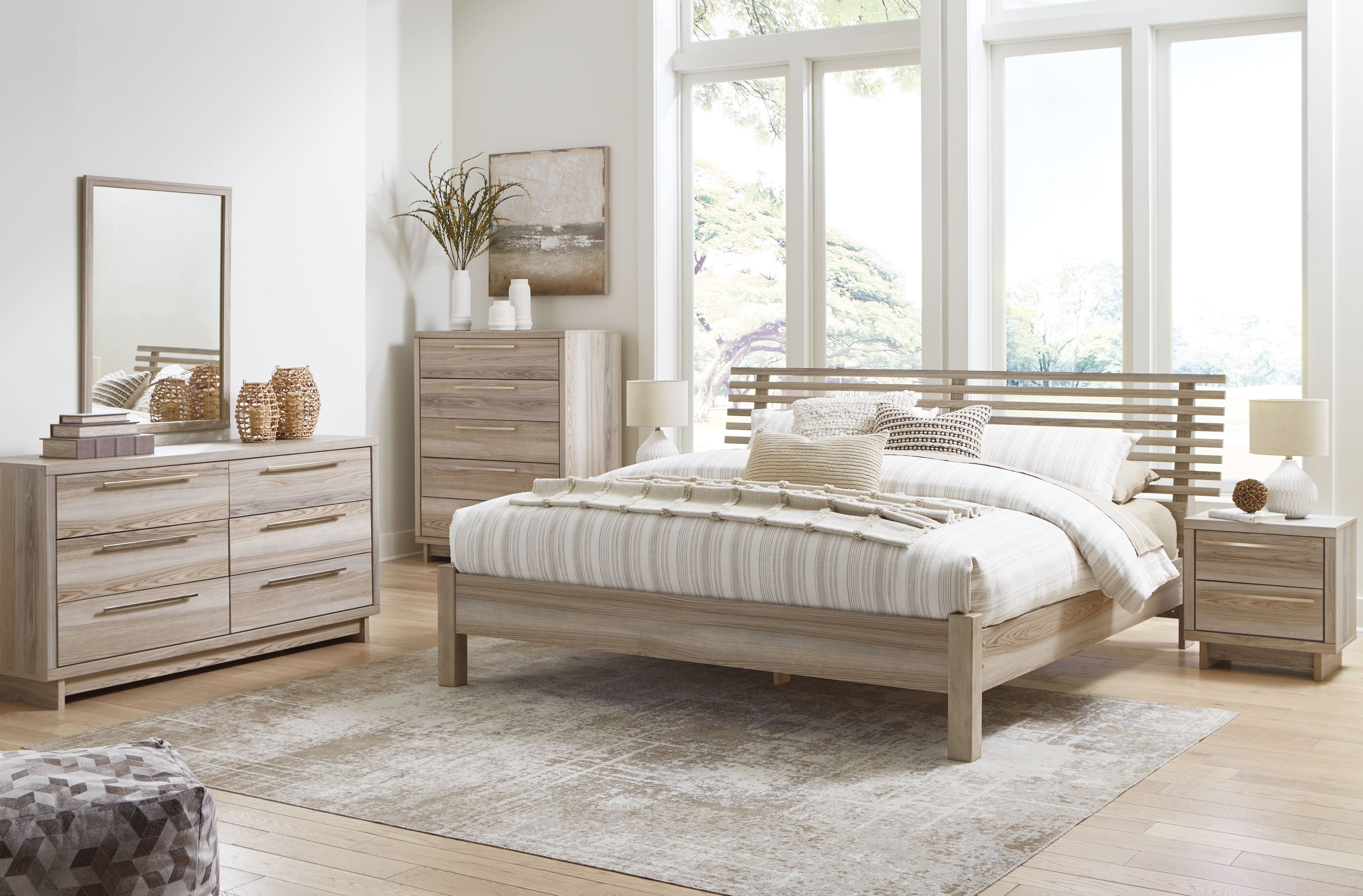 Ashley Hasbrick 5 Piece King Slat Panel Bed Set B2075-231-36-158-156 ...