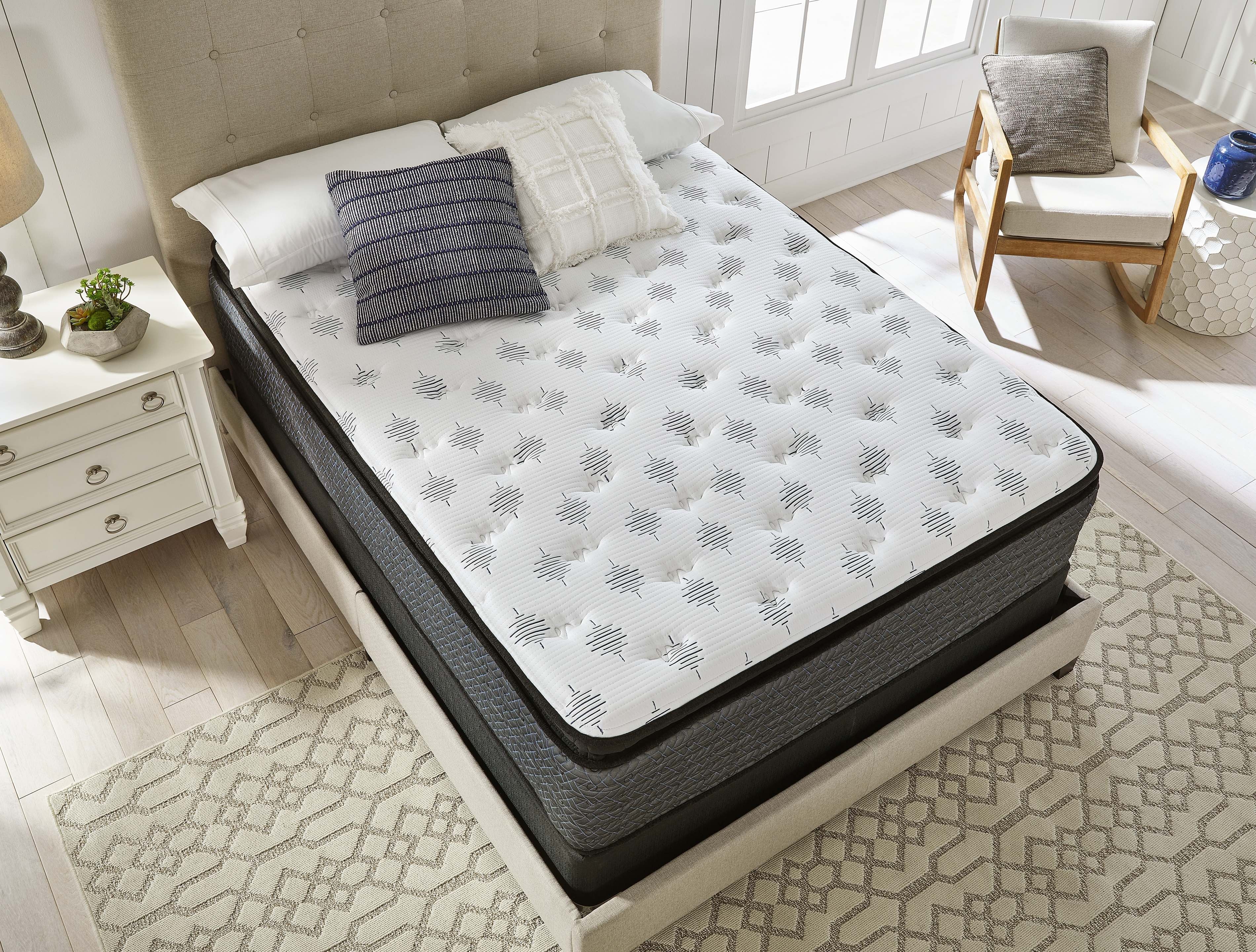 Ashley Ultra Luxury Queen Mattress M57331 - Portland, OR | Key Home ...