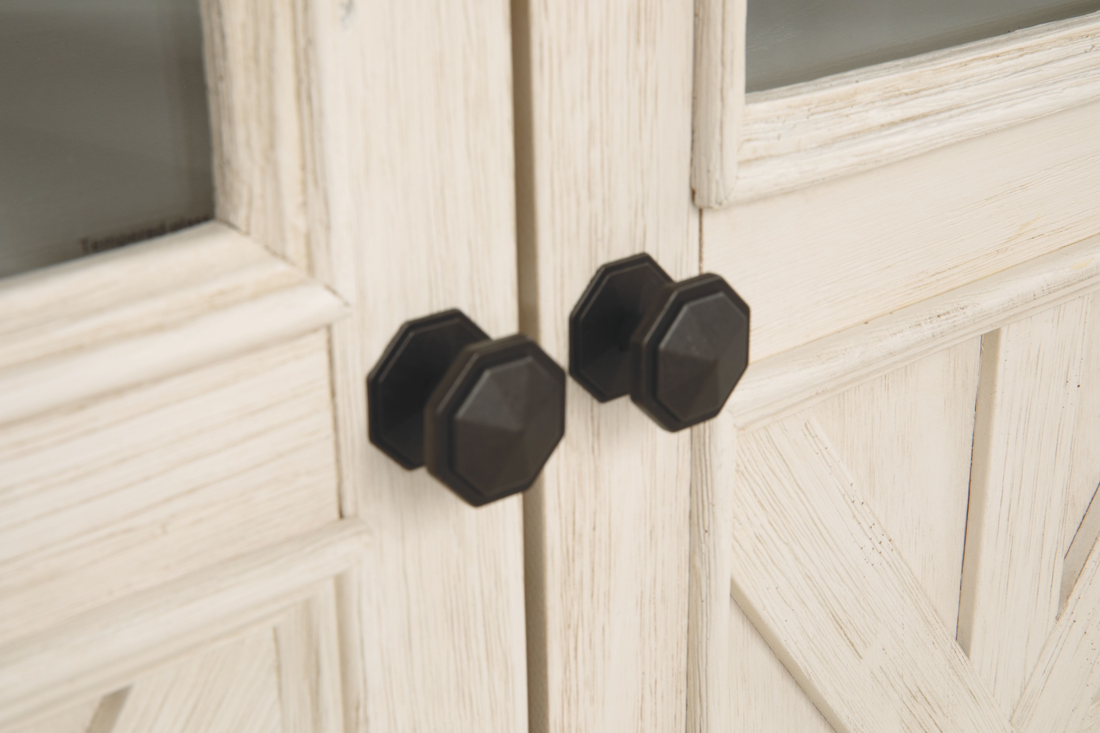 Ashley Bolanburg Extra Large TV Stand W647-60 - Portland, OR | Key Home ...