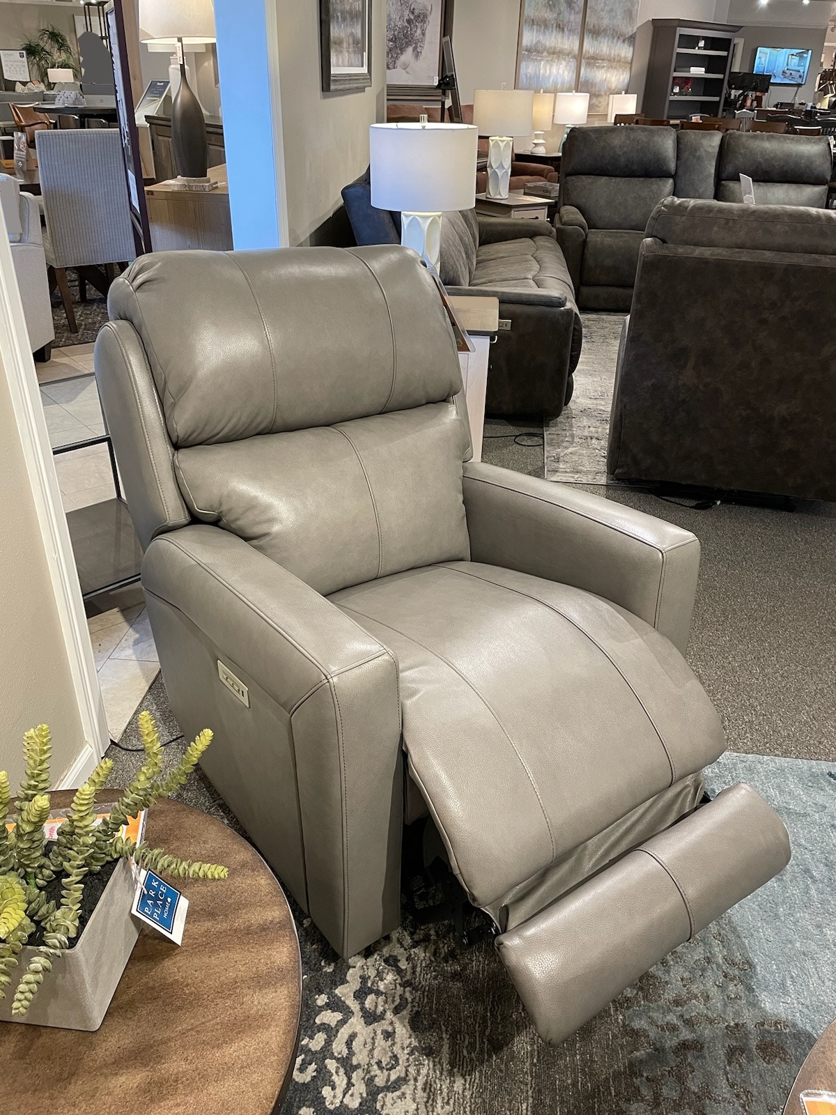 Stanton Power Headrest Reclining Chair 72653B - Portland, OR | Key Home ...