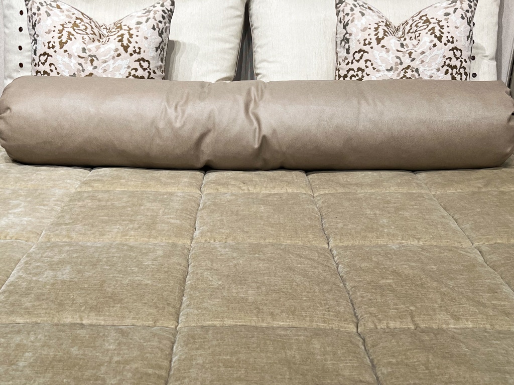 Marge Carson Bedding Essentials 6pc. King Bedding Set 145017 - Noel ...