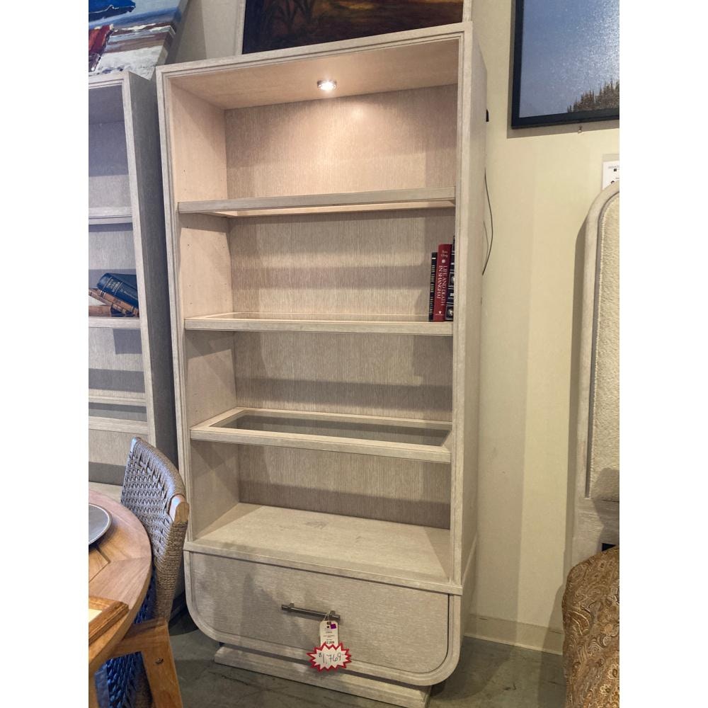 Hooker Furniture Outlet Living Room Nouveau Chic Eterge 6500-50006-80 ...