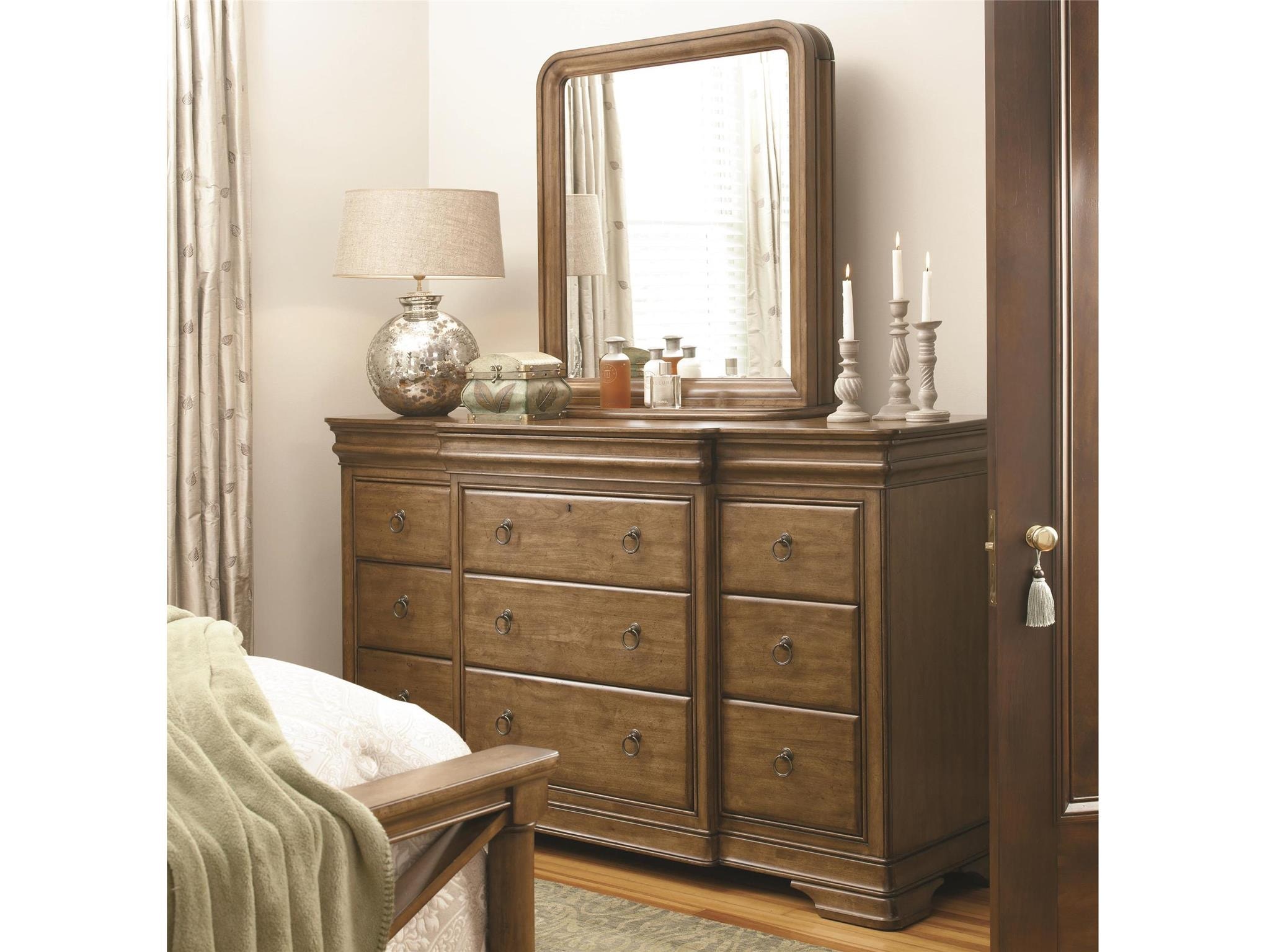 Universal Furniture 71040 Bedroom Drawer Dresser