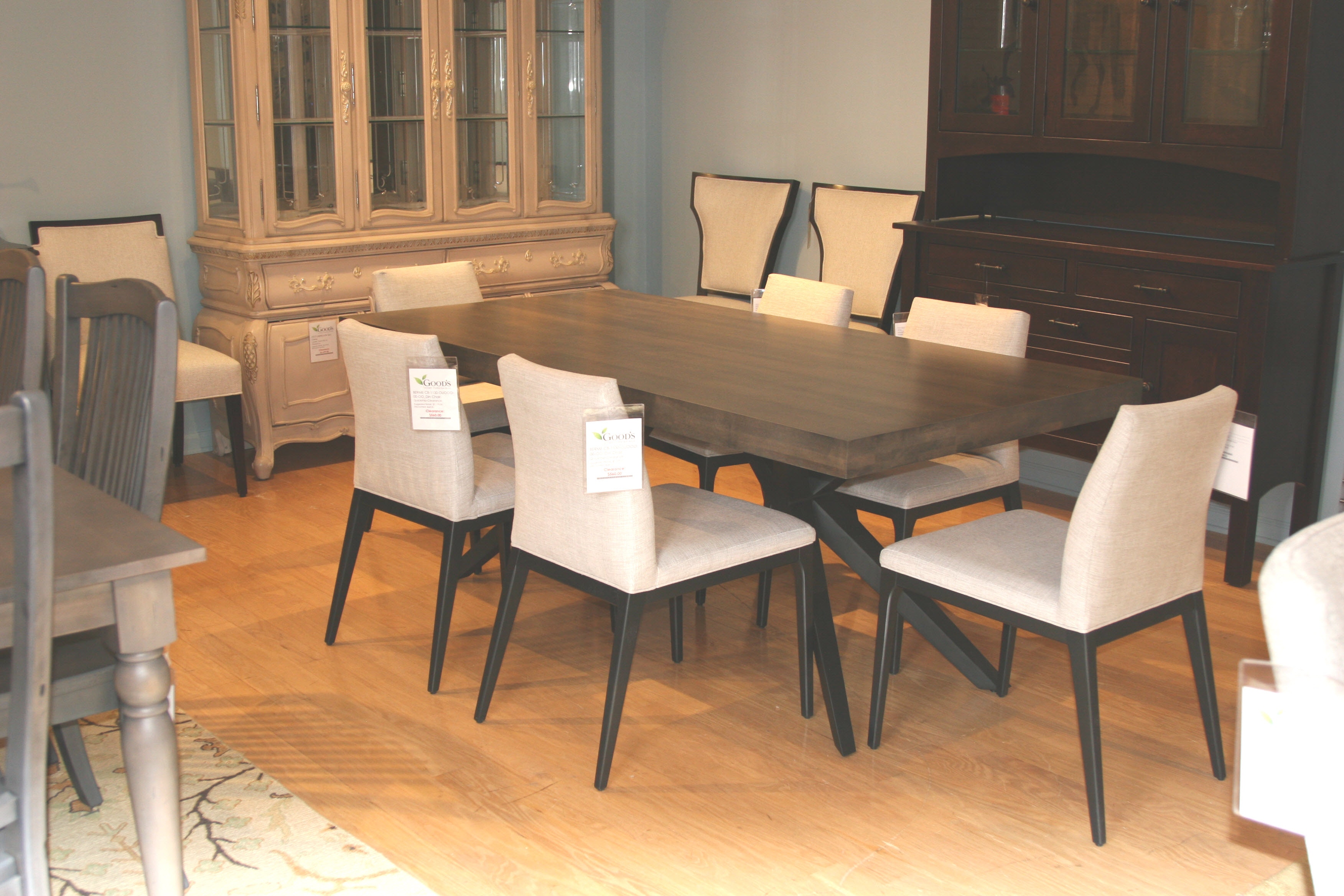 Bermex Quickship Dining Group Casual Dining 7-Piece Dining Set