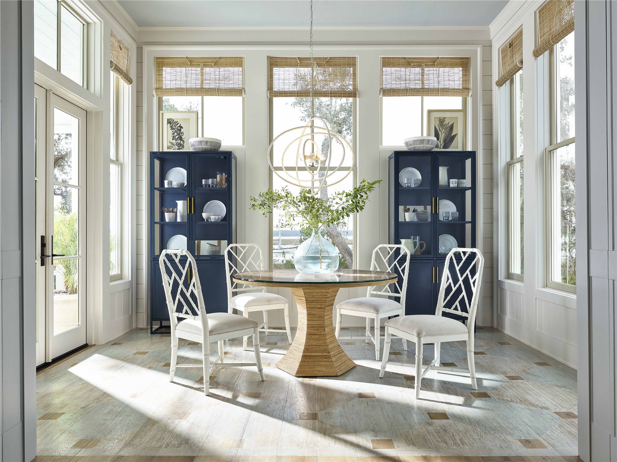 Coastal Living by Universal U033E654 Dining Room Nantucket Round Dining Table